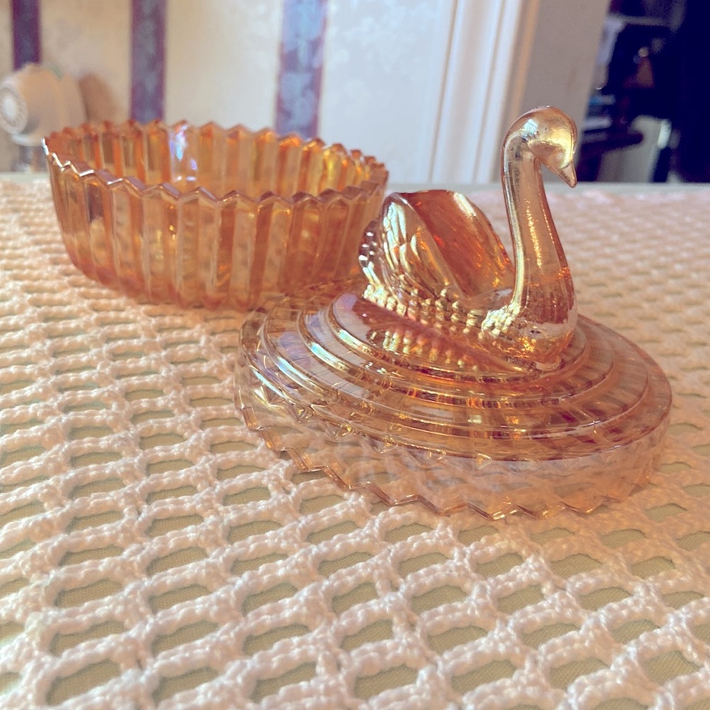 Vintage Depression Glass Swan Covered Dish - Gem